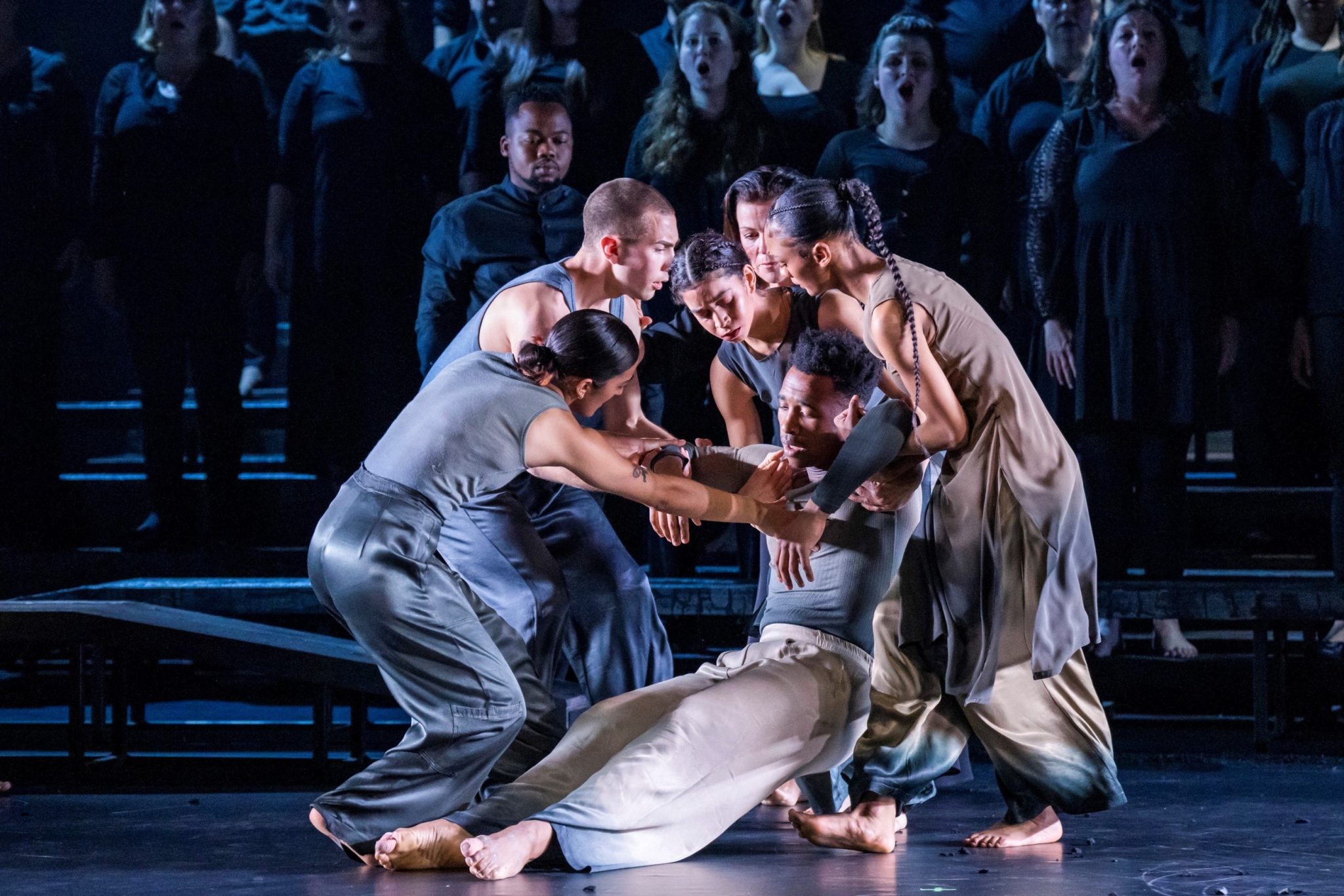 Latest 'Requiem' images released - Phoenix Dance Theatre